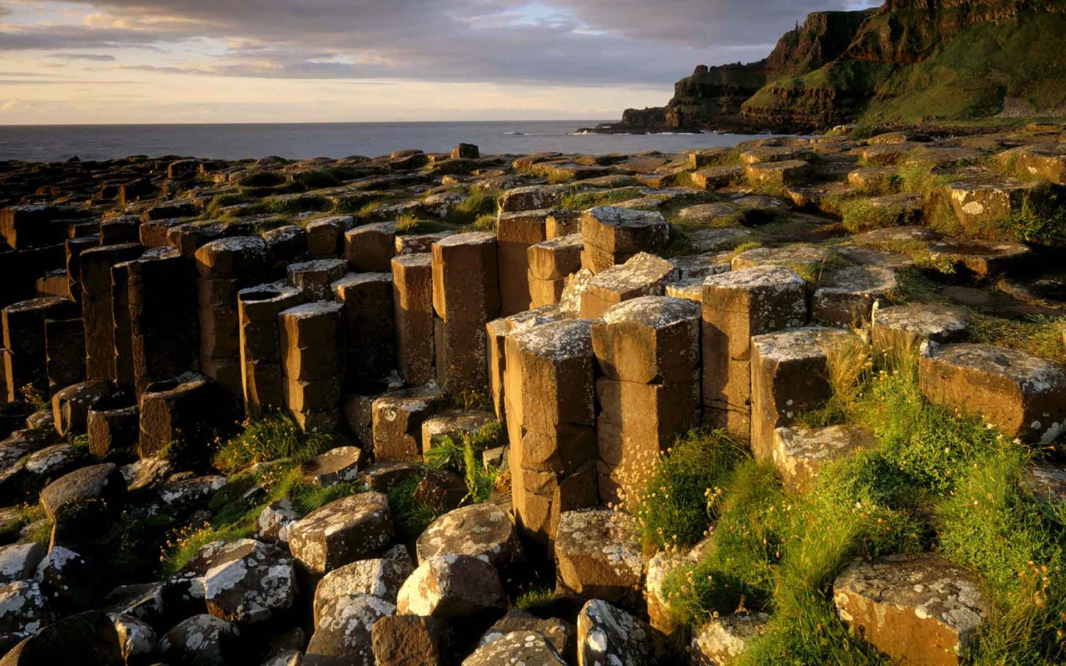 The Paleocene volcanic rocks of the Giant’s Causeway and Causeway Coast ...