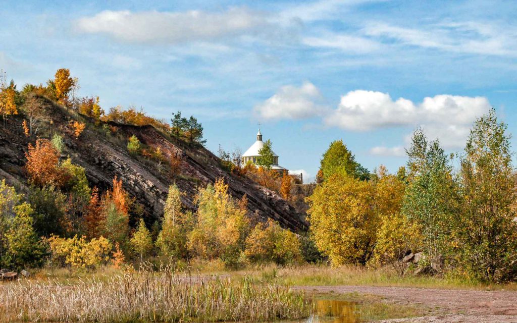 Devonian Tetrapod Trackways of Holy Cross mountains - IUGS