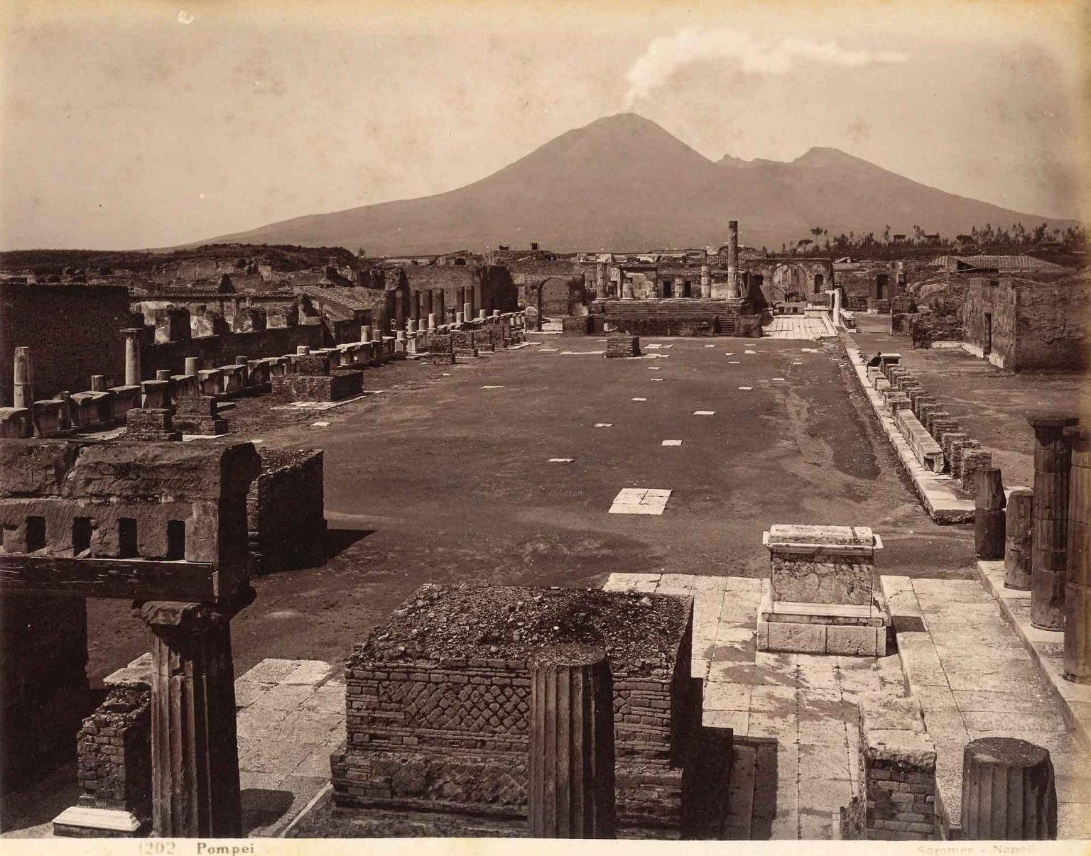 Vesuvius volcano - IUGS