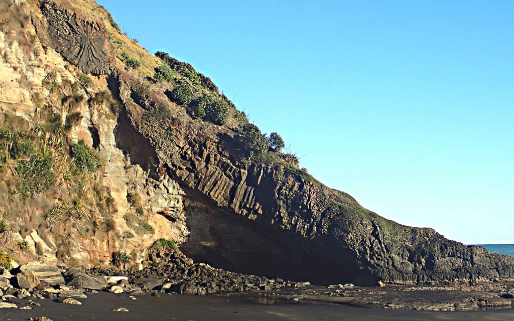 Muriwai megapillow lava flows - IUGS